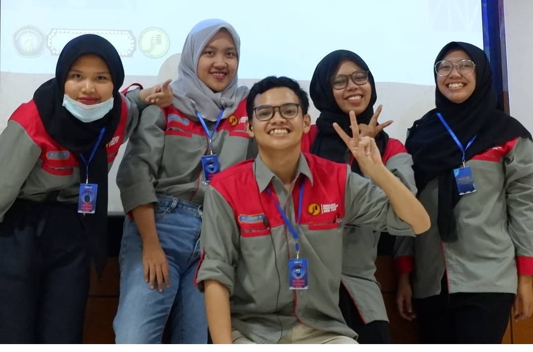 Libur Kuliah, Pilih Magang atau Kepanitiaan di Kampus? - Campuspedia News